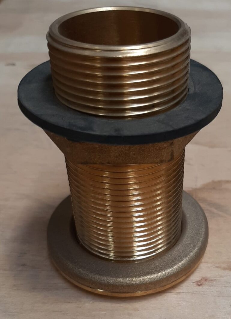 Brass tank threaded outlets 1 ½ - Woodside Fusion